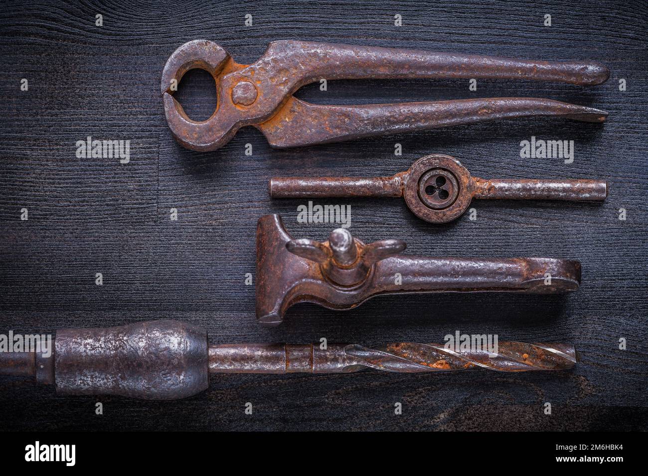 Rusted tools hi-res stock photography and images - Alamy
