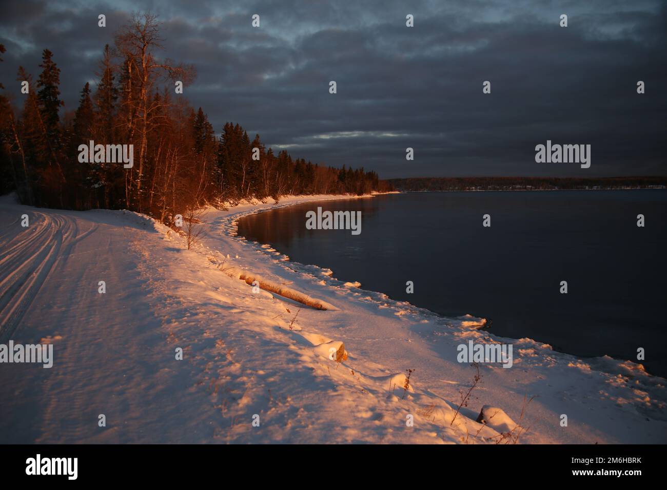 Waskesiu lake hi-res stock photography and images - Alamy