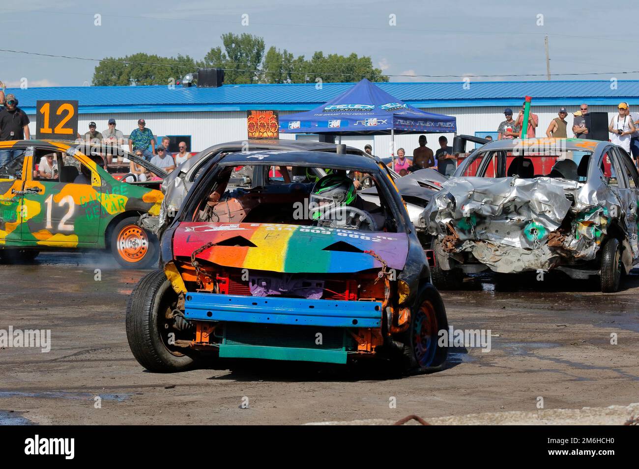 Demolition derby hi-res stock photography and images - Alamy