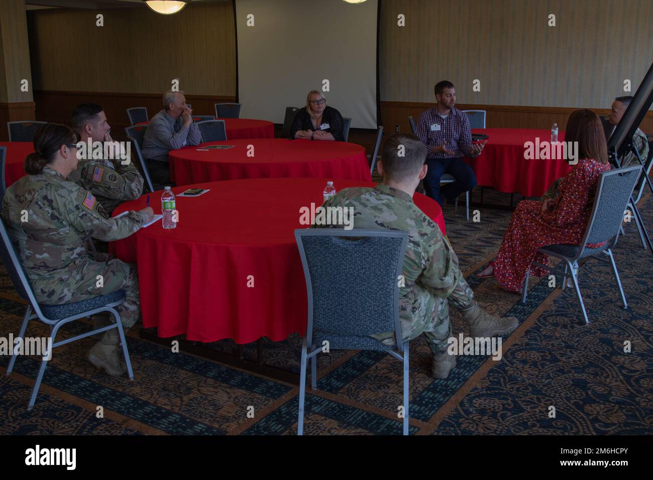 1st Infantry Division Soldiers and Local Flint Hills community members ...