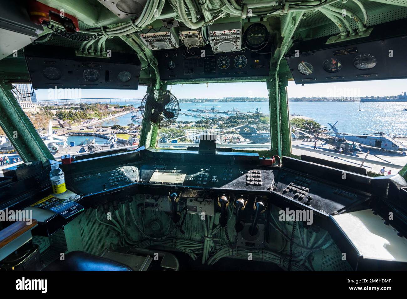 Aircraft carrier bridge hi-res stock photography and images - Alamy