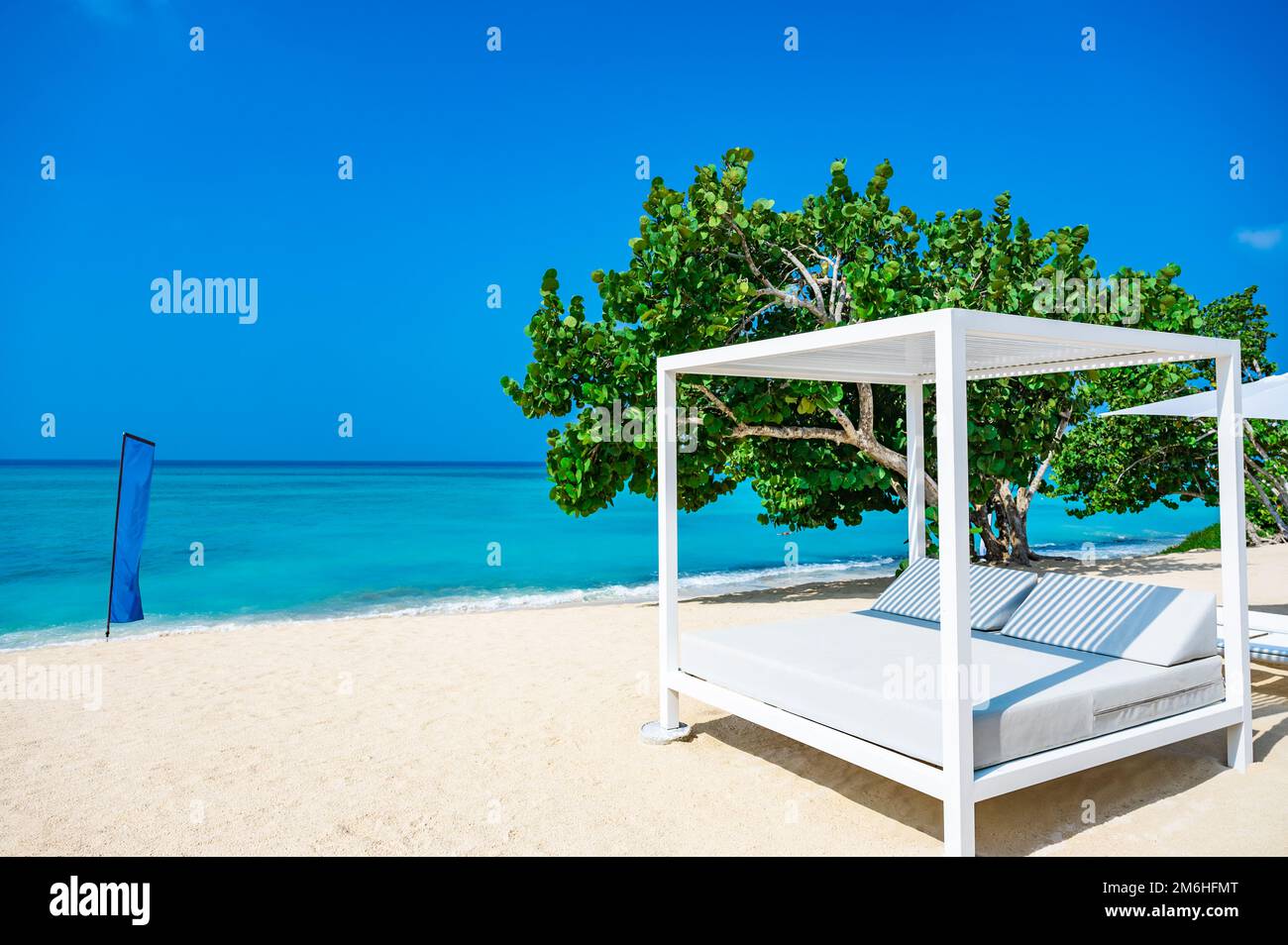 Bed on beach hi-res stock photography and images - Alamy