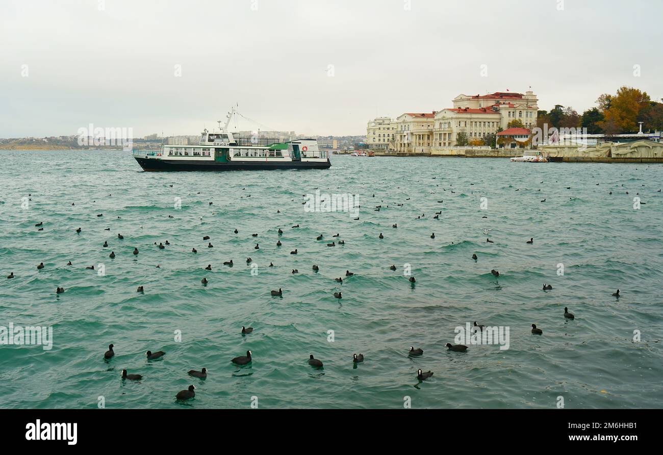 City embankment and one of the main city symbols Stock Photo - Alamy