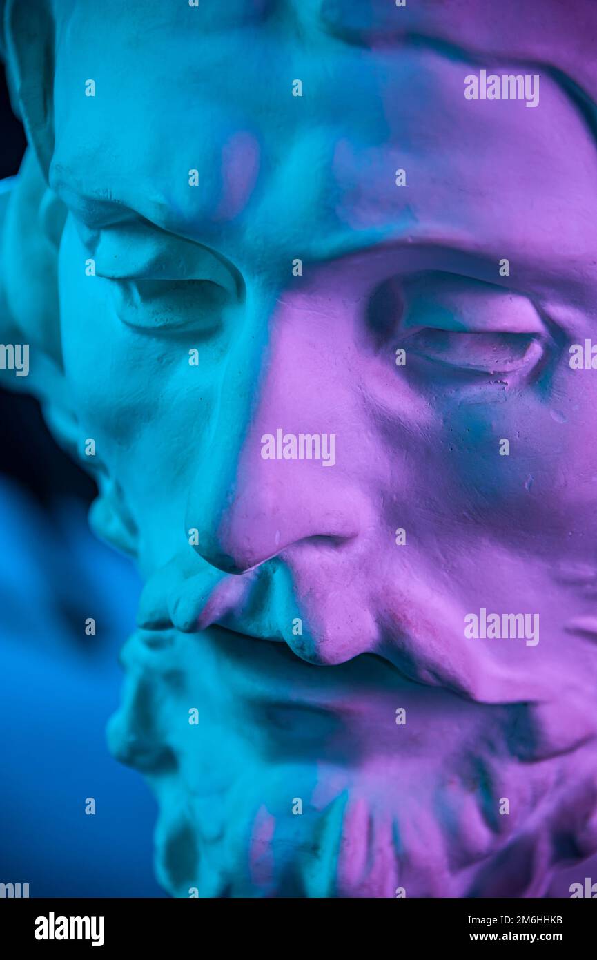 John the baptist head sculpture hi-res stock photography and images - Alamy