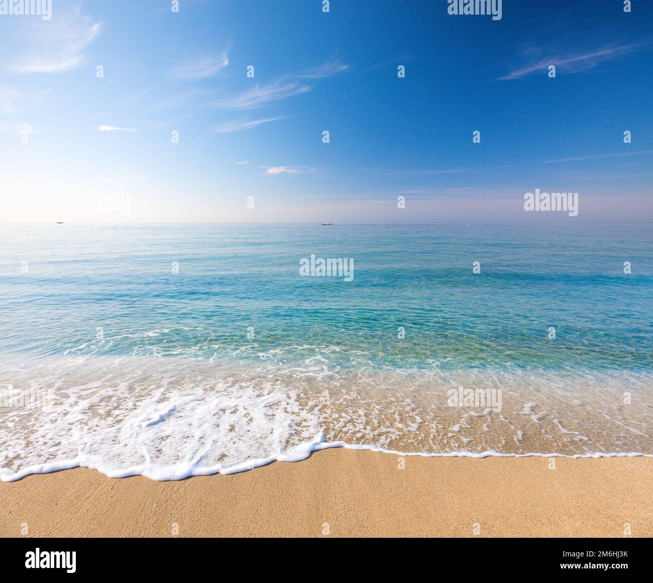 Beach scenery and beautiful scenery hi-res stock photography and images ...
