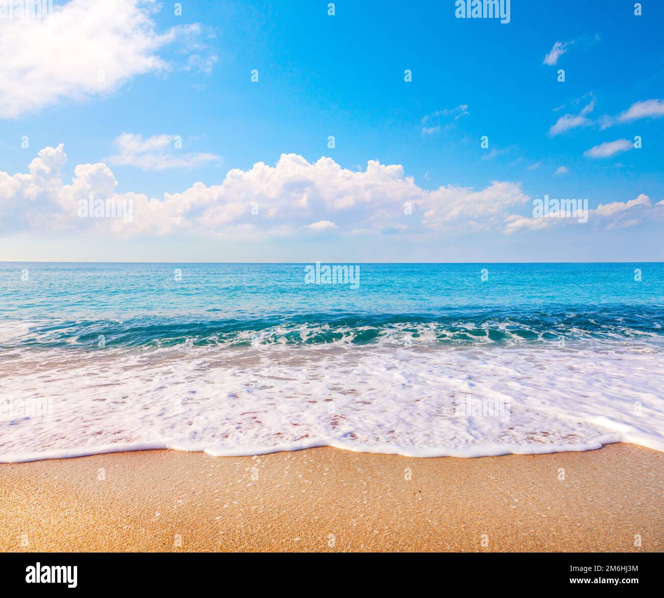Beautiful beach resort sun hi-res stock photography and images - Alamy