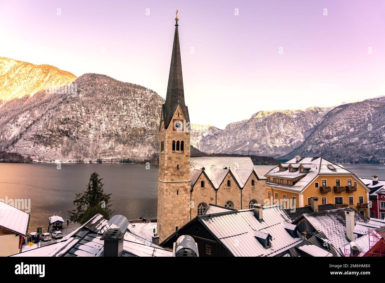 Hallstatt austria winter hi-res stock photography and images - Alamy