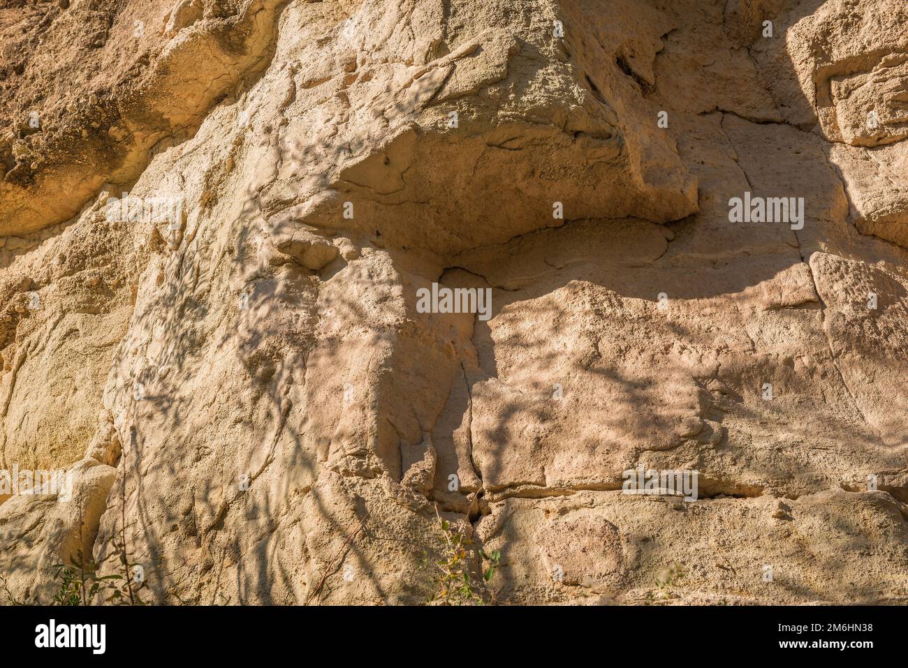 Tuff sandstone hi-res stock photography and images - Alamy