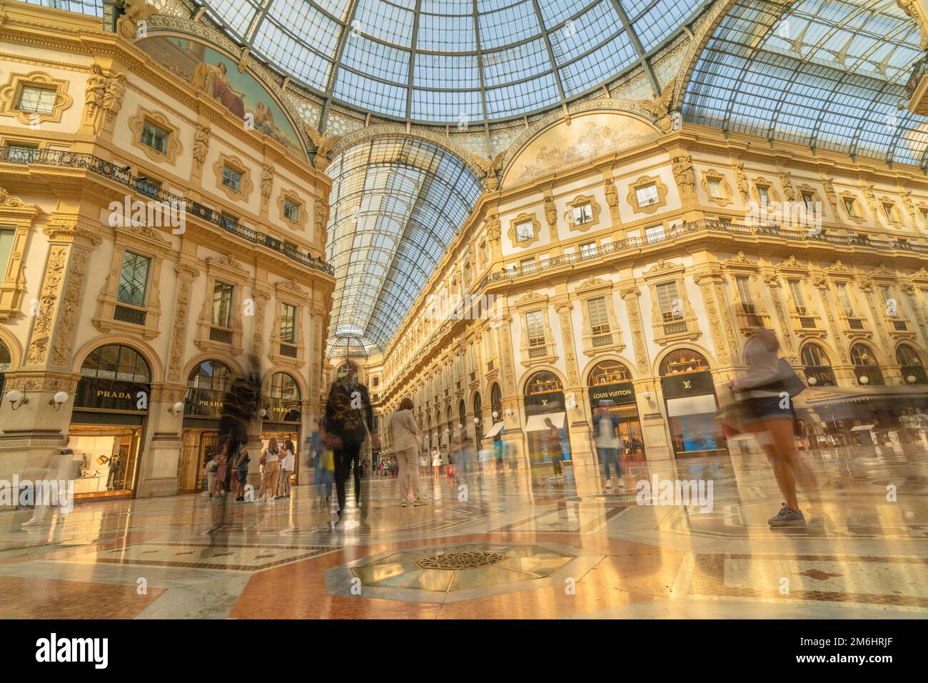 Vittorio emanuele ii construction hi-res stock photography and images ...