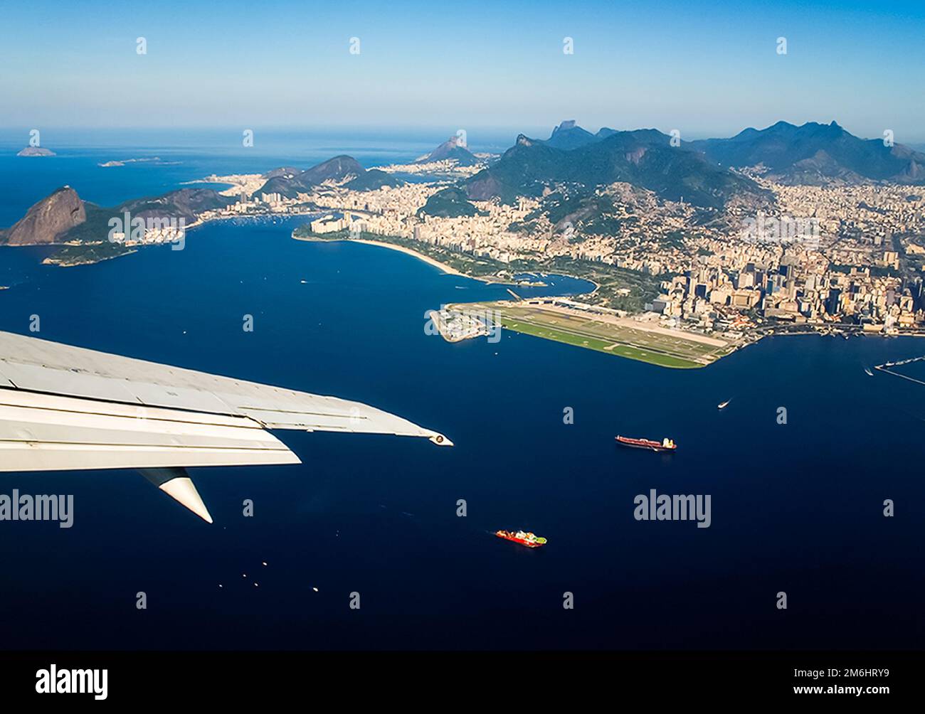 The span of the aircraft over the city Stock Photo - Alamy