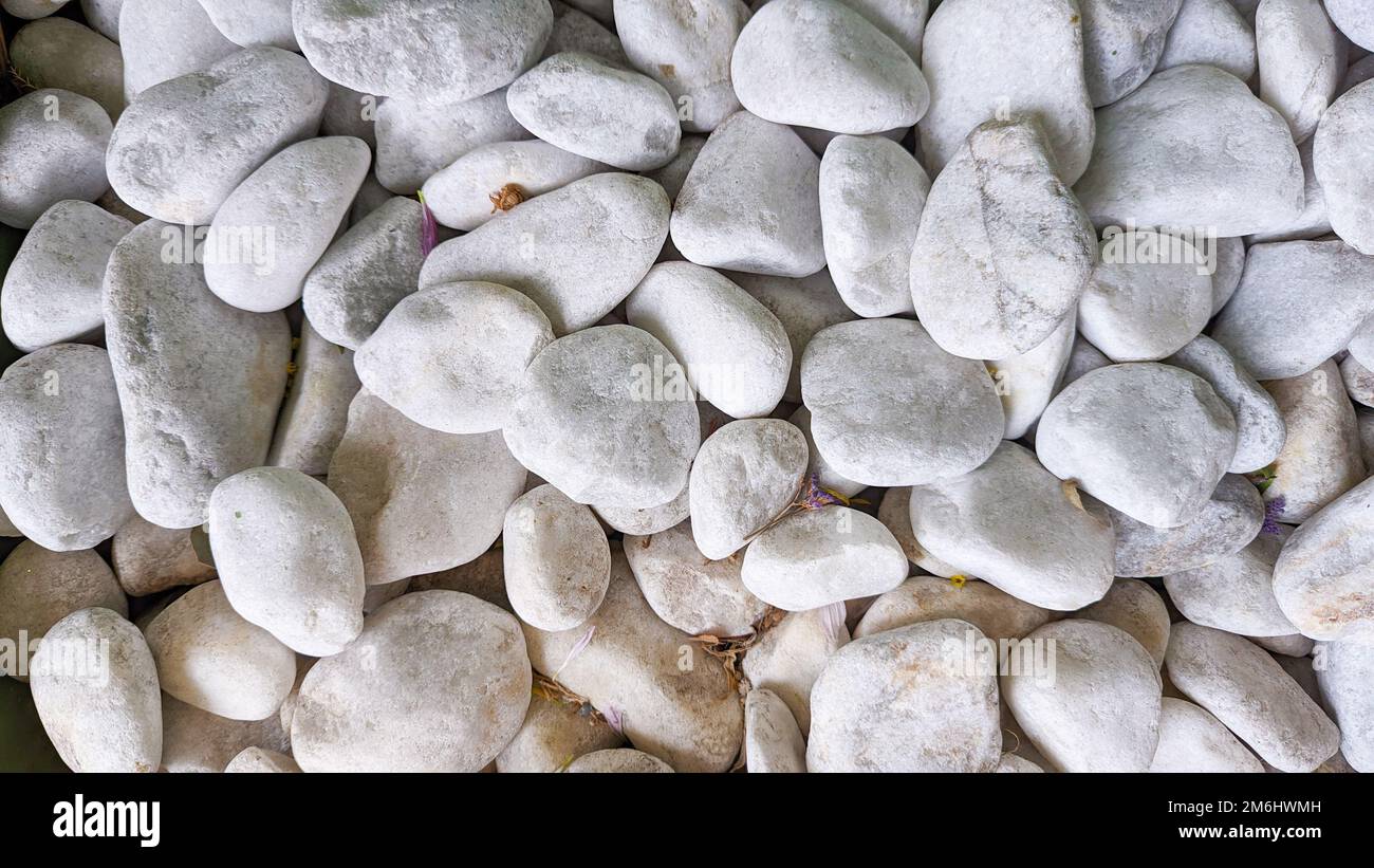 River pebble mosaic hi-res stock photography and images - Alamy