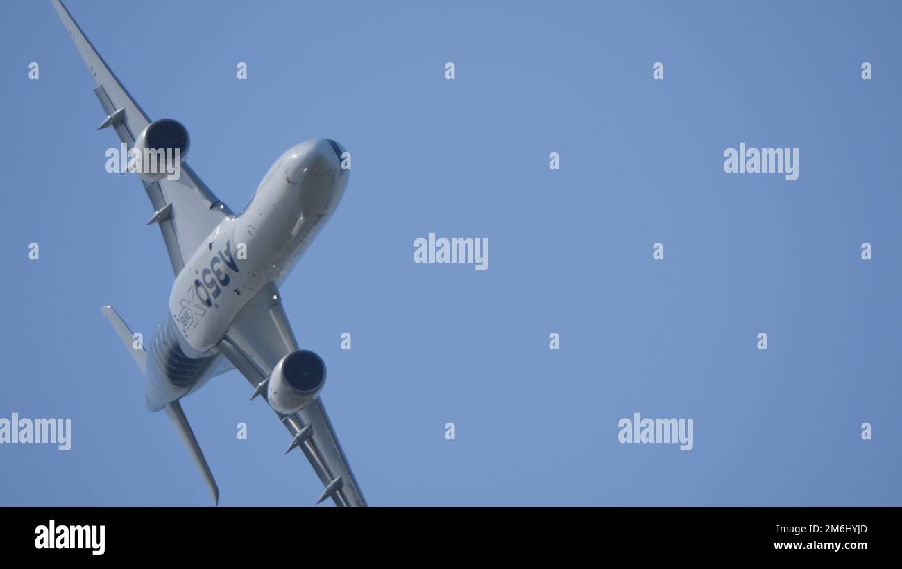 Civil aerospace hi-res stock photography and images - Alamy