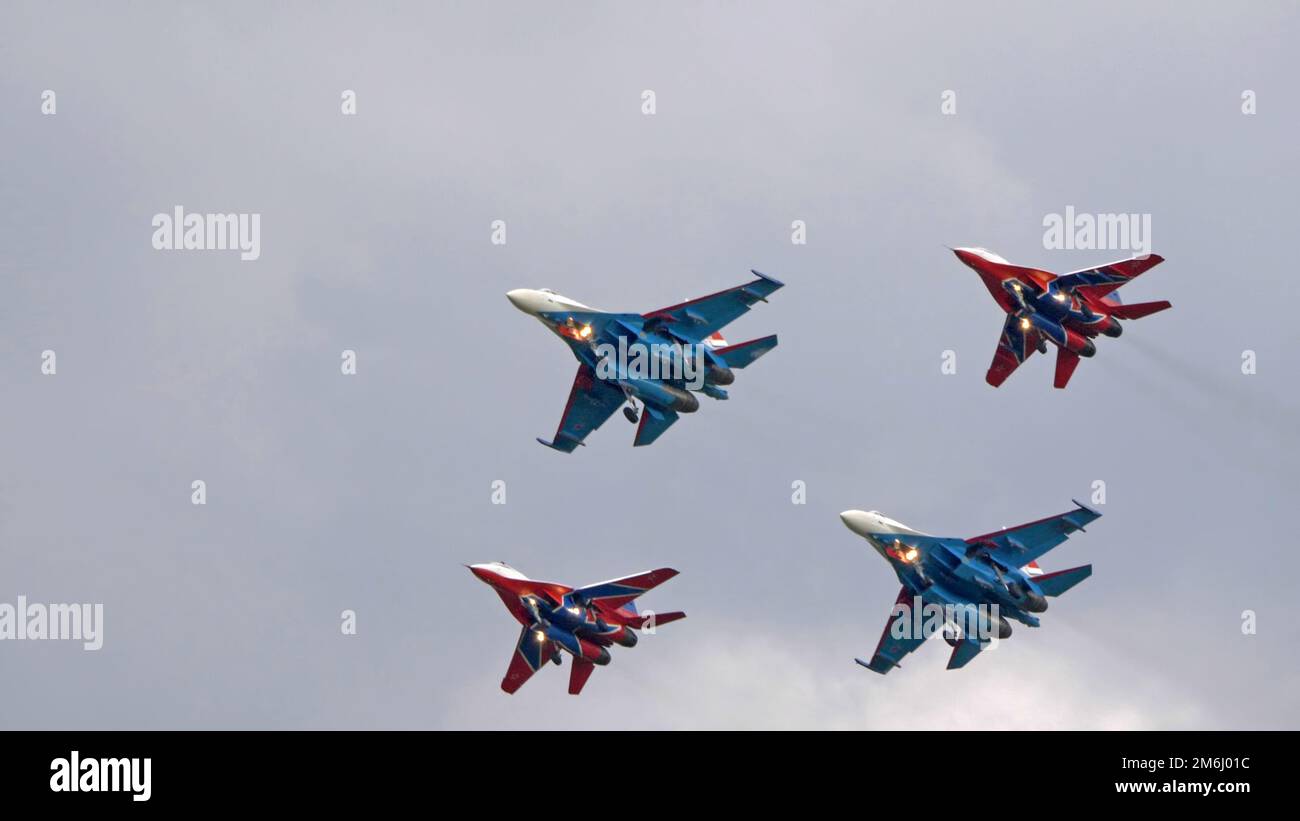 MOSCOW, RUSSIA - MAY 7, 2021: Avia parade in Moscow. group jet fighter ...