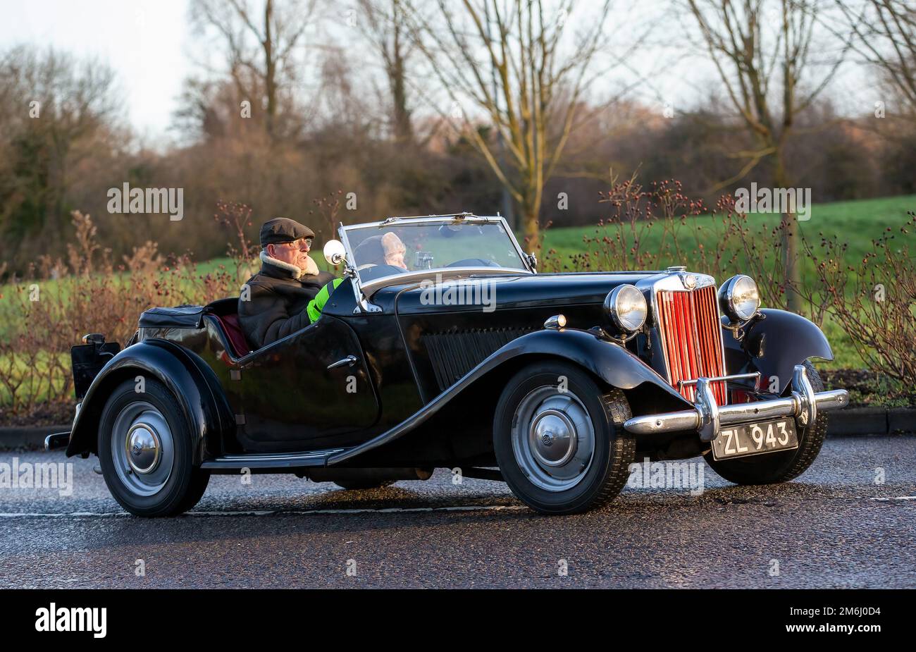 British 1950s race car hi-res stock photography and images - Alamy