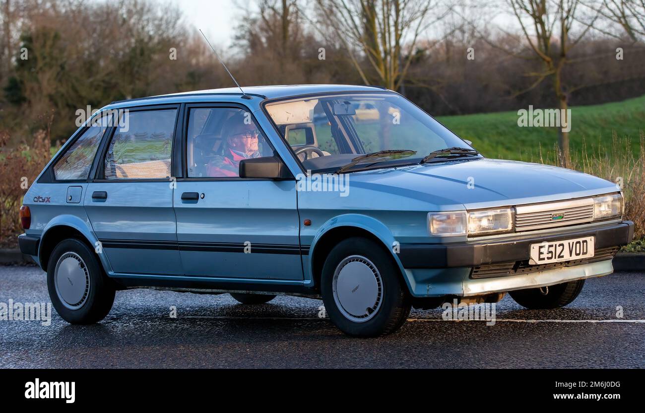 1987 blue Austin Maestro City X classic car Stock Photo - Alamy
