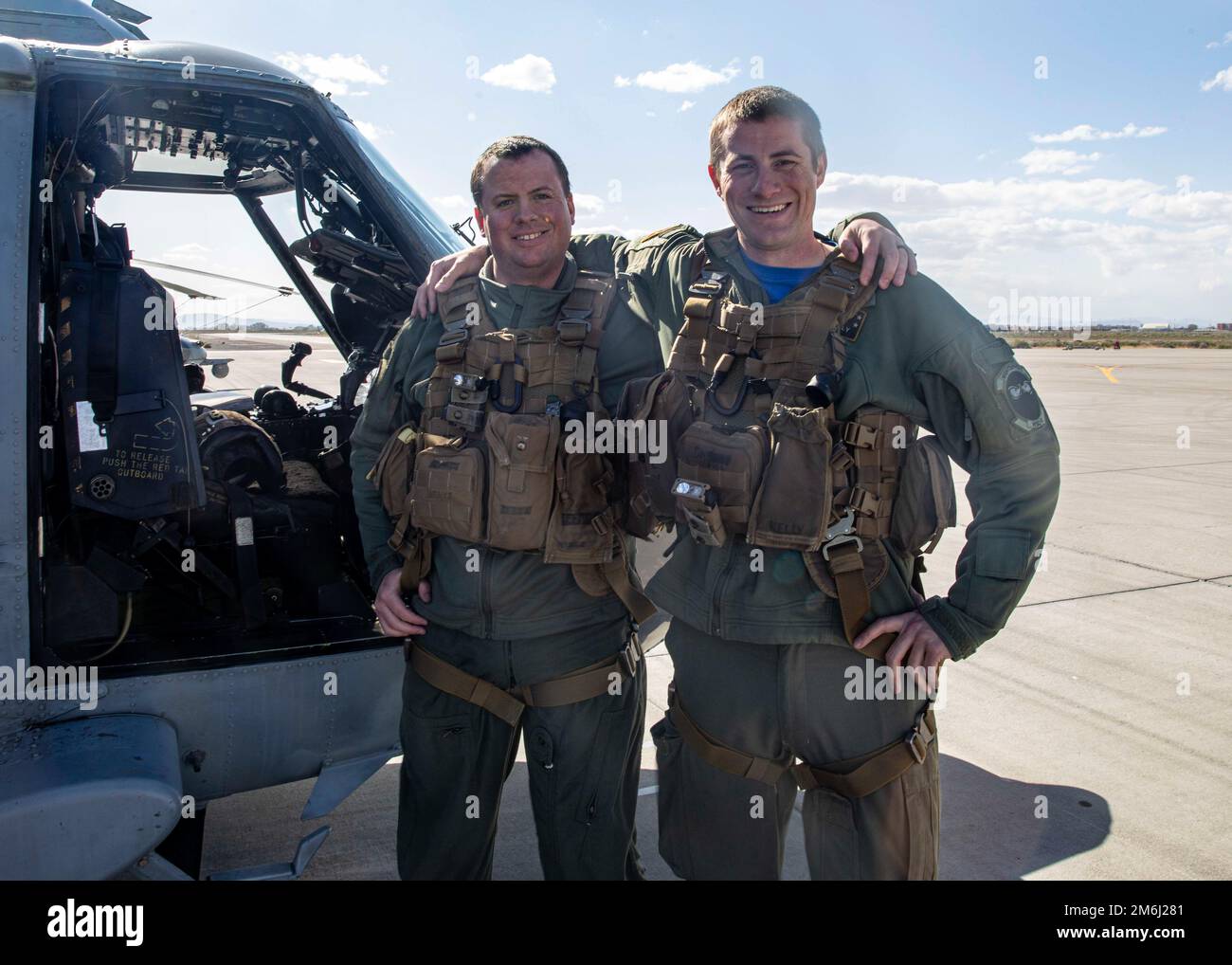 An Mh-60S Nighthawk helicopter flies a daytime familiarization flight ...
