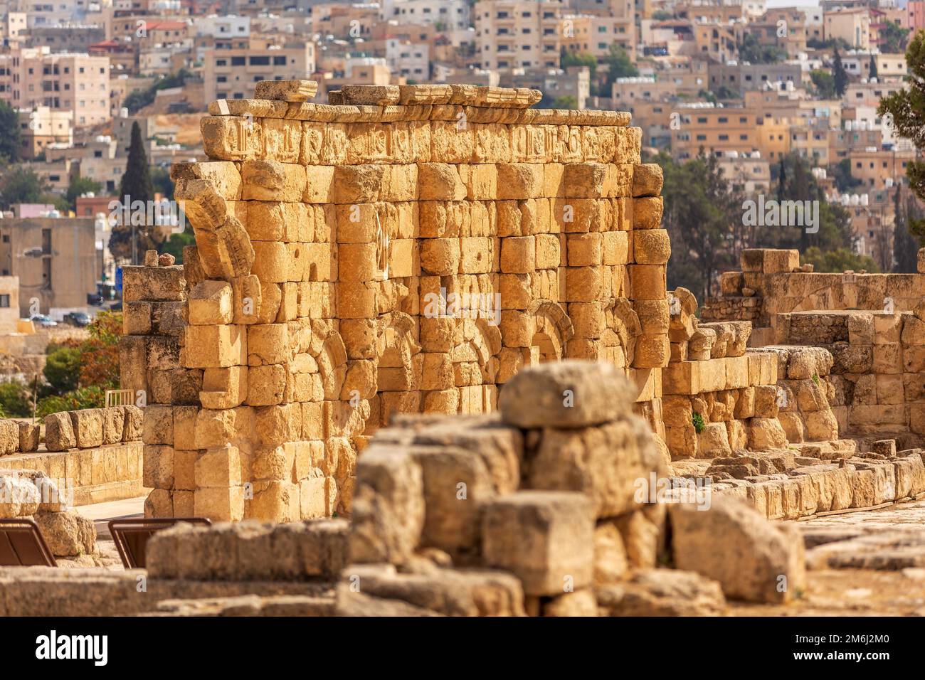 Jerash Gerasa, Jordan, ancient roman columns and ruins high angle view ...