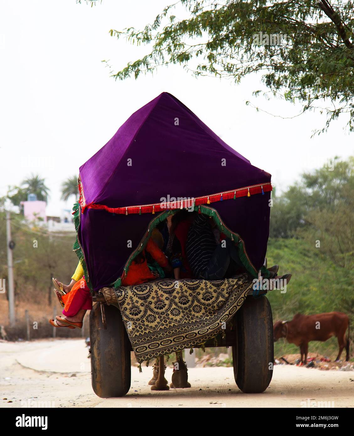 Roma caravan hi-res stock photography and images - Alamy