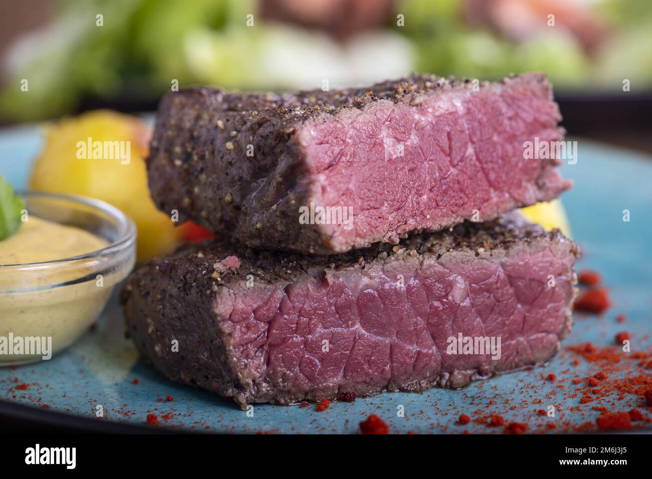 Blue rare steak hi-res stock photography and images - Alamy