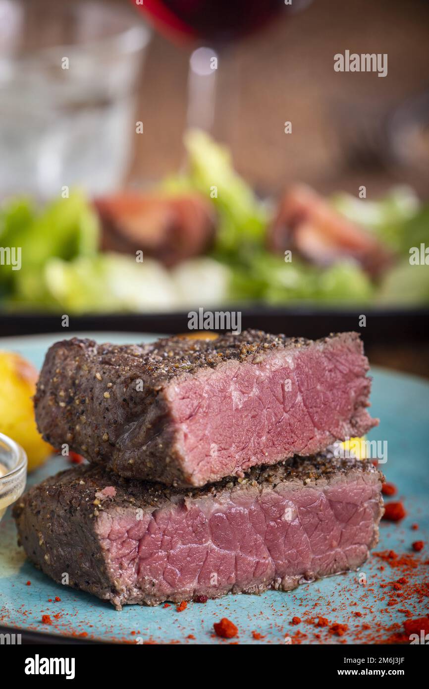 Blue rare steak hi-res stock photography and images - Alamy