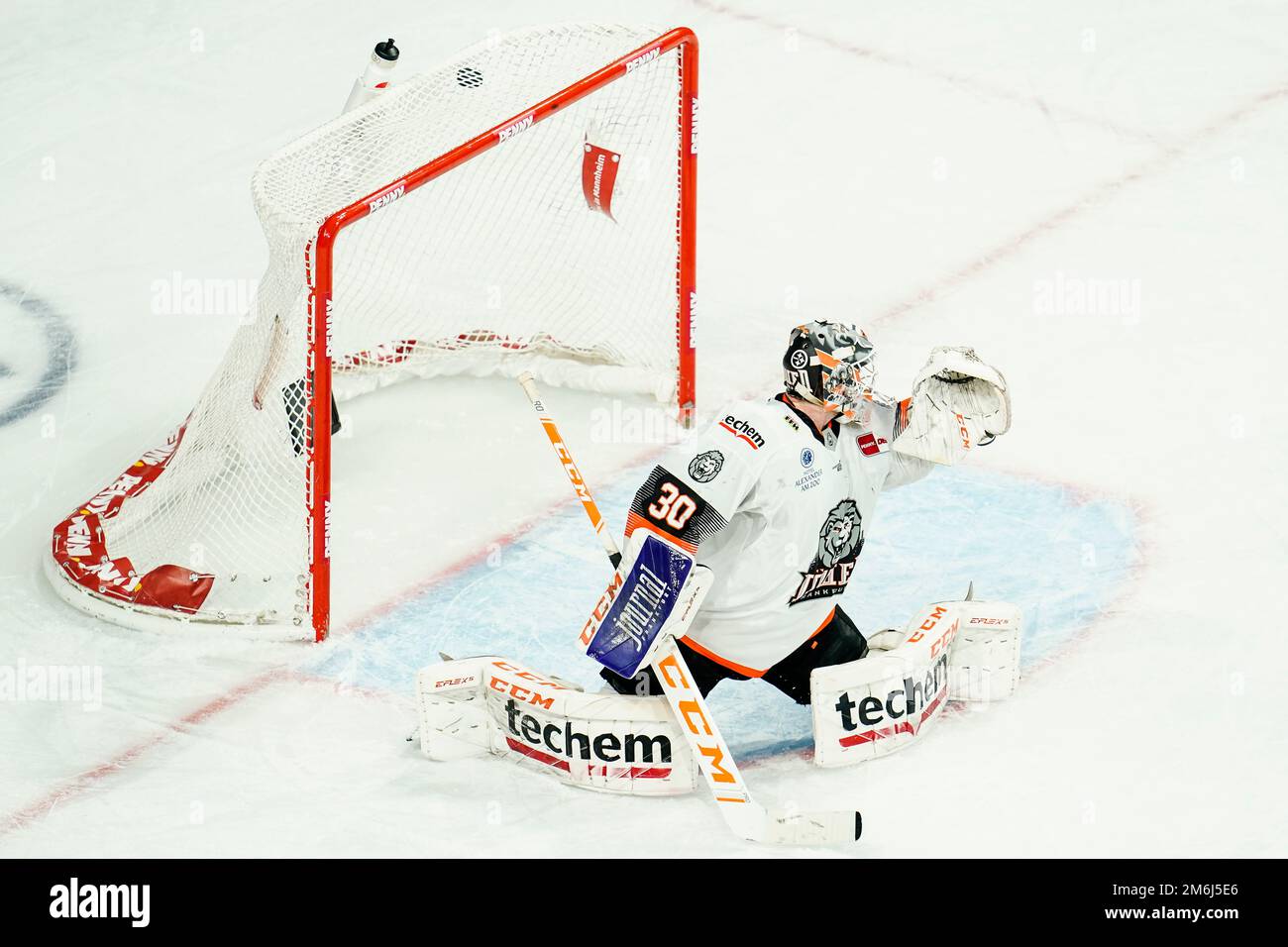 Mannheim, Germany. 04th Jan, 2023. Ice hockey: DEL, Adler Mannheim ...