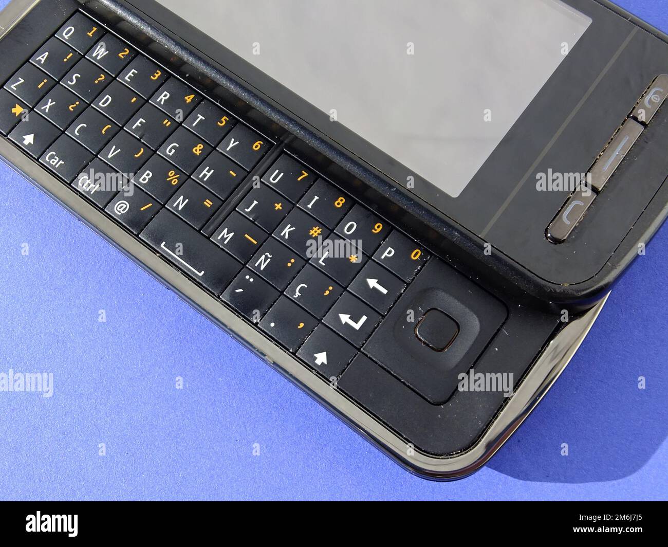 Classic smartphone with physical keyboard Stock Photo - Alamy