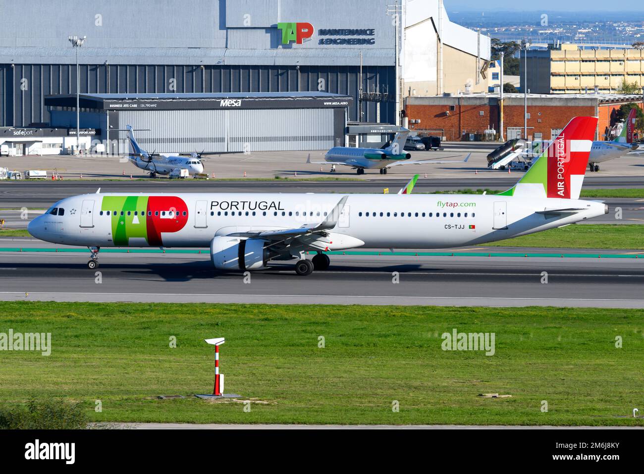 TAP Air Portugal Airbus A321 aircraft landing. Airplane A321 of TAP ...