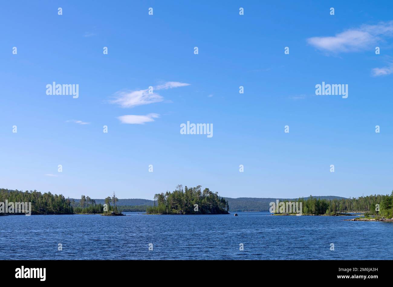 Lake landscape in the Murmansk region Stock Photo - Alamy