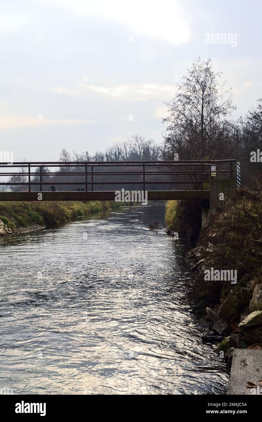 Bridges in a curve hi-res stock photography and images - Alamy