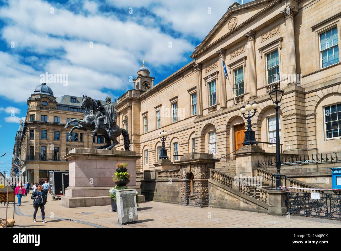 General Register House in downtown Edinburgh, Scotland Stock Photo - Alamy