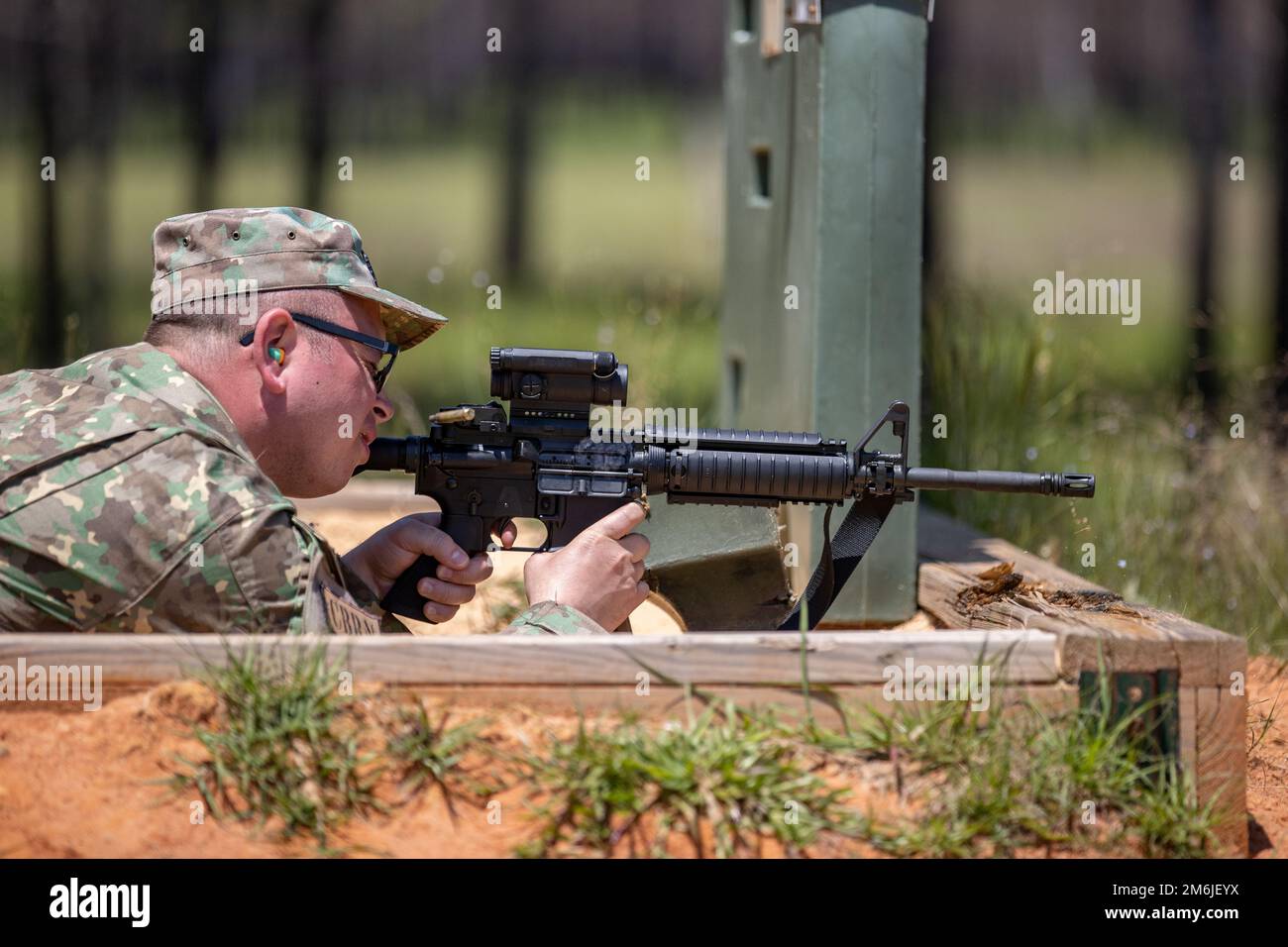Soldiers from the Alabama National Guard's 31st CBRN Brigade and ...
