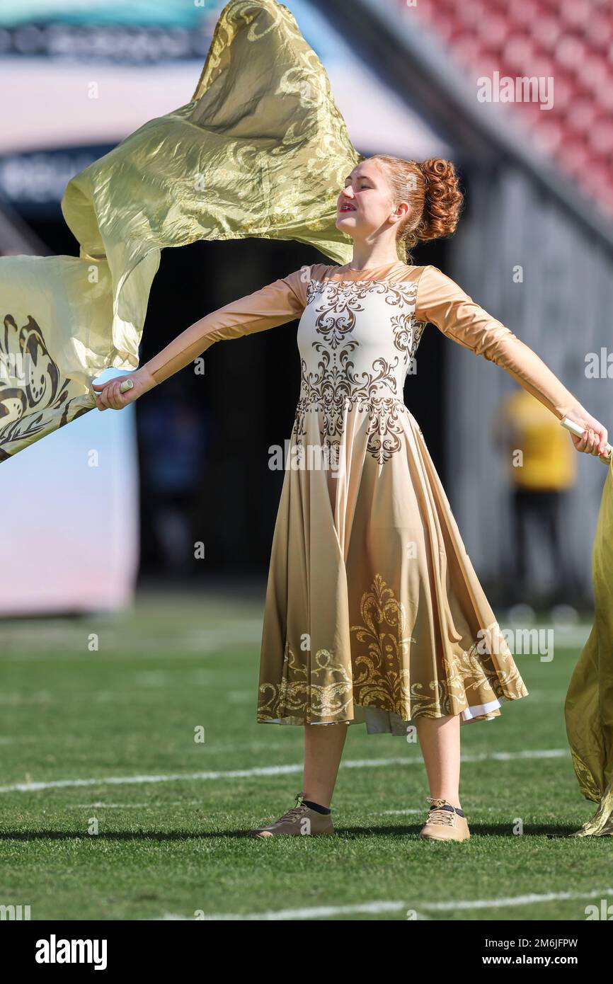 Reliaquest bowl hi-res stock photography and images - Alamy