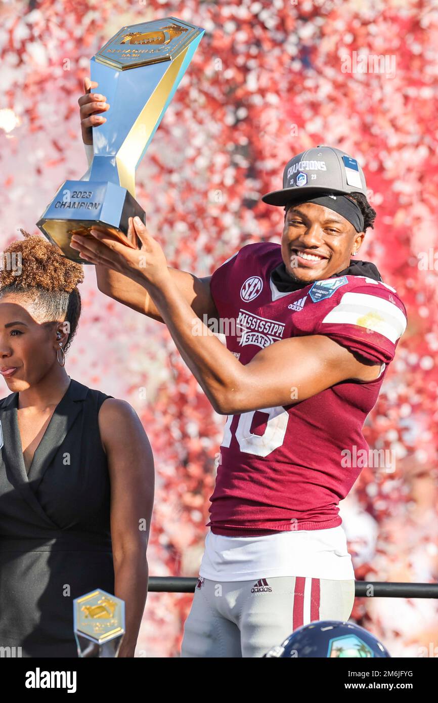 Tampa FL USA; Mississippi State Bulldogs wide receiver Justin Robinson ...