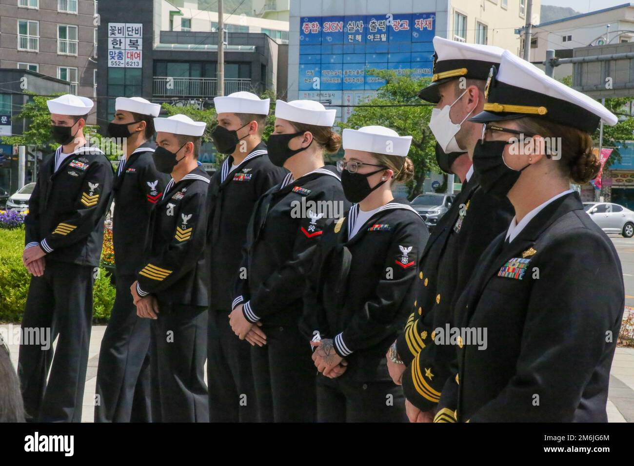 COMMANDER, FLEET ACTIVITIES CHINHAE, South Korea - CFAC personnel ...