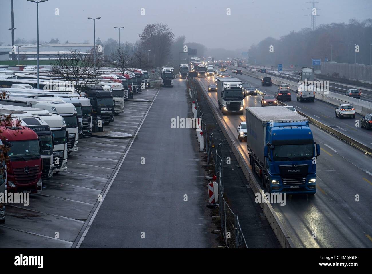 Heavy traffic on the A2 at the Bottrop-Süd service area, overcrowded ...