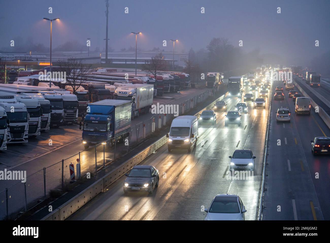Heavy traffic on the A2 at the Bottrop-Süd service area, overcrowded ...