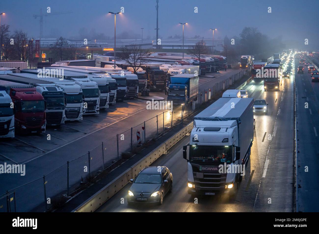 Heavy traffic on the A2 at the Bottrop-Süd service area, overcrowded ...