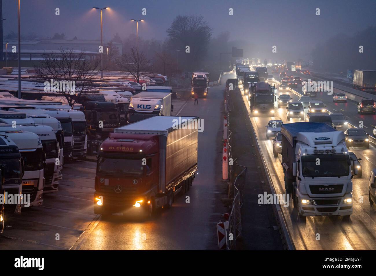 Heavy traffic on the A2 at the Bottrop-Süd service area, overcrowded ...