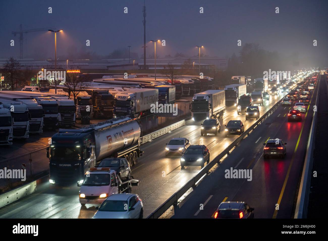 Heavy traffic on the A2 at the Bottrop-Süd service area, overcrowded ...