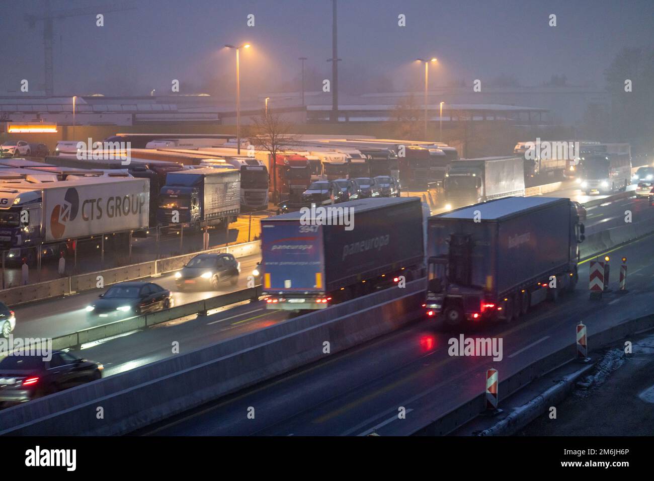 Heavy traffic on the A2 at the Bottrop-Süd service area, overcrowded ...