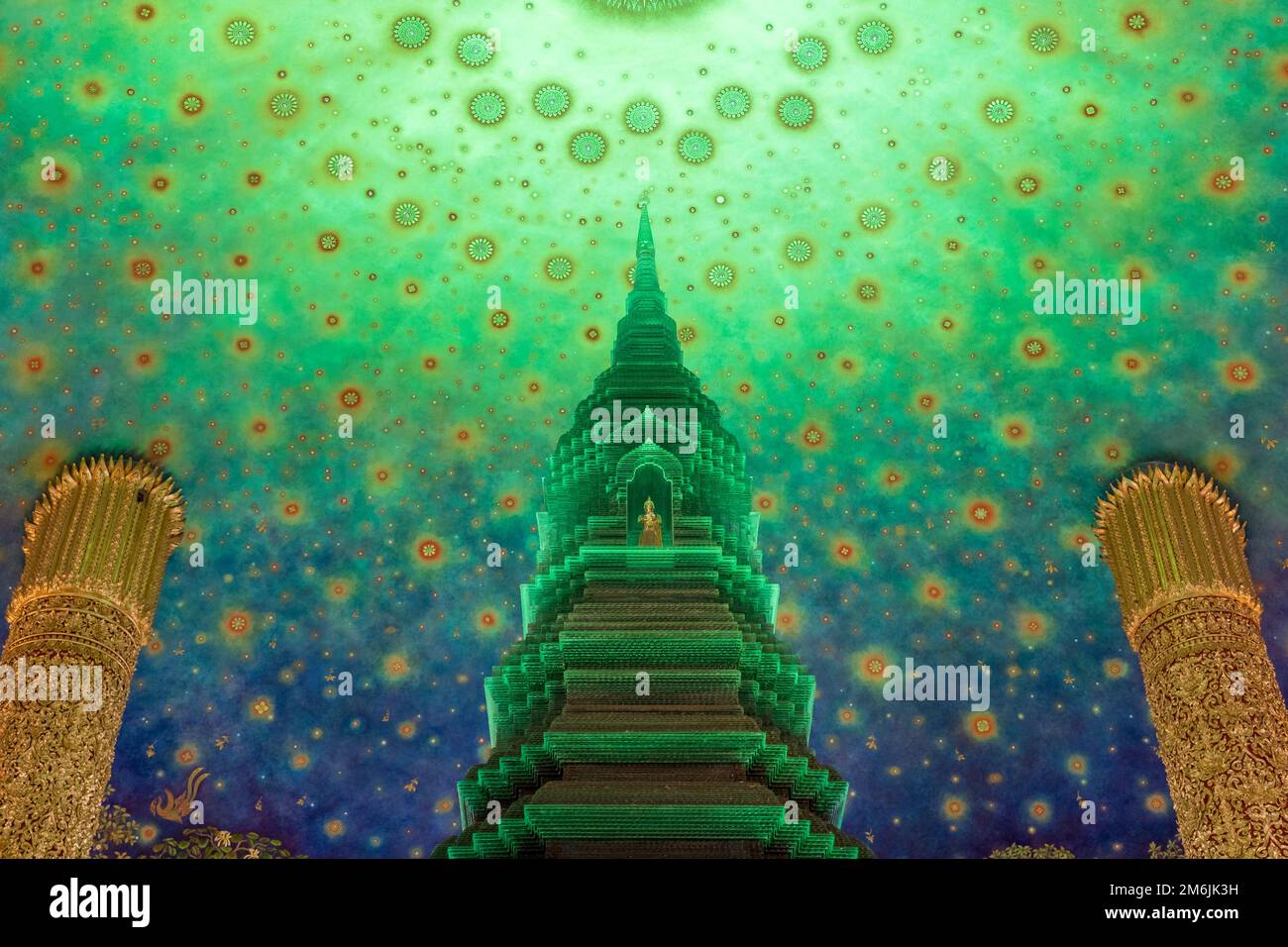 Emerald glass pagoda at Wat Paknam in Bangkok, Thailand Stock Photo - Alamy