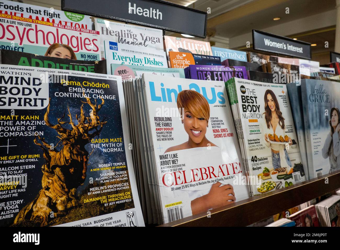 Large selection of magazines hi-res stock photography and images - Alamy