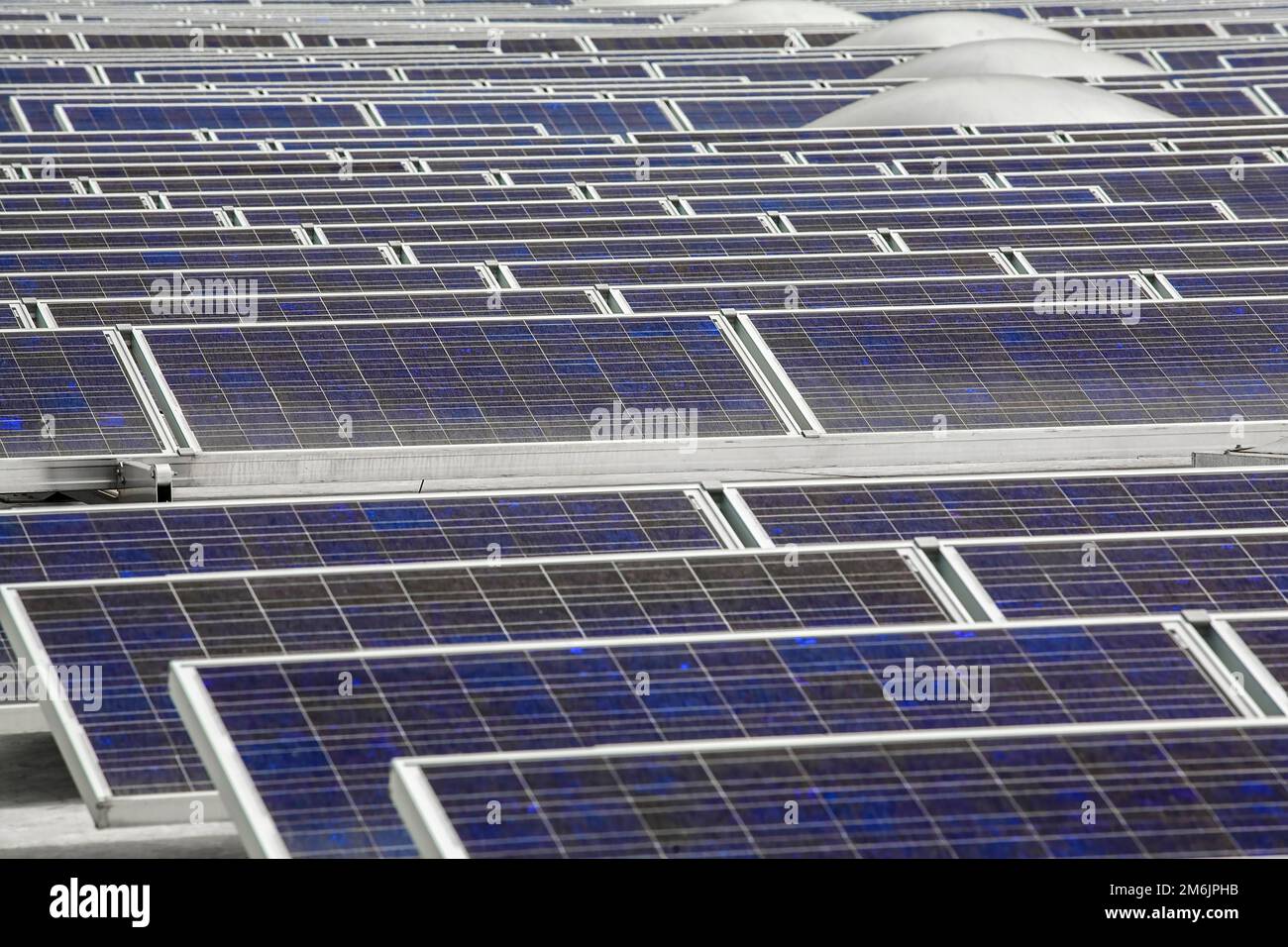 Commercial solar panel installations in the U.S Stock Photo - Alamy