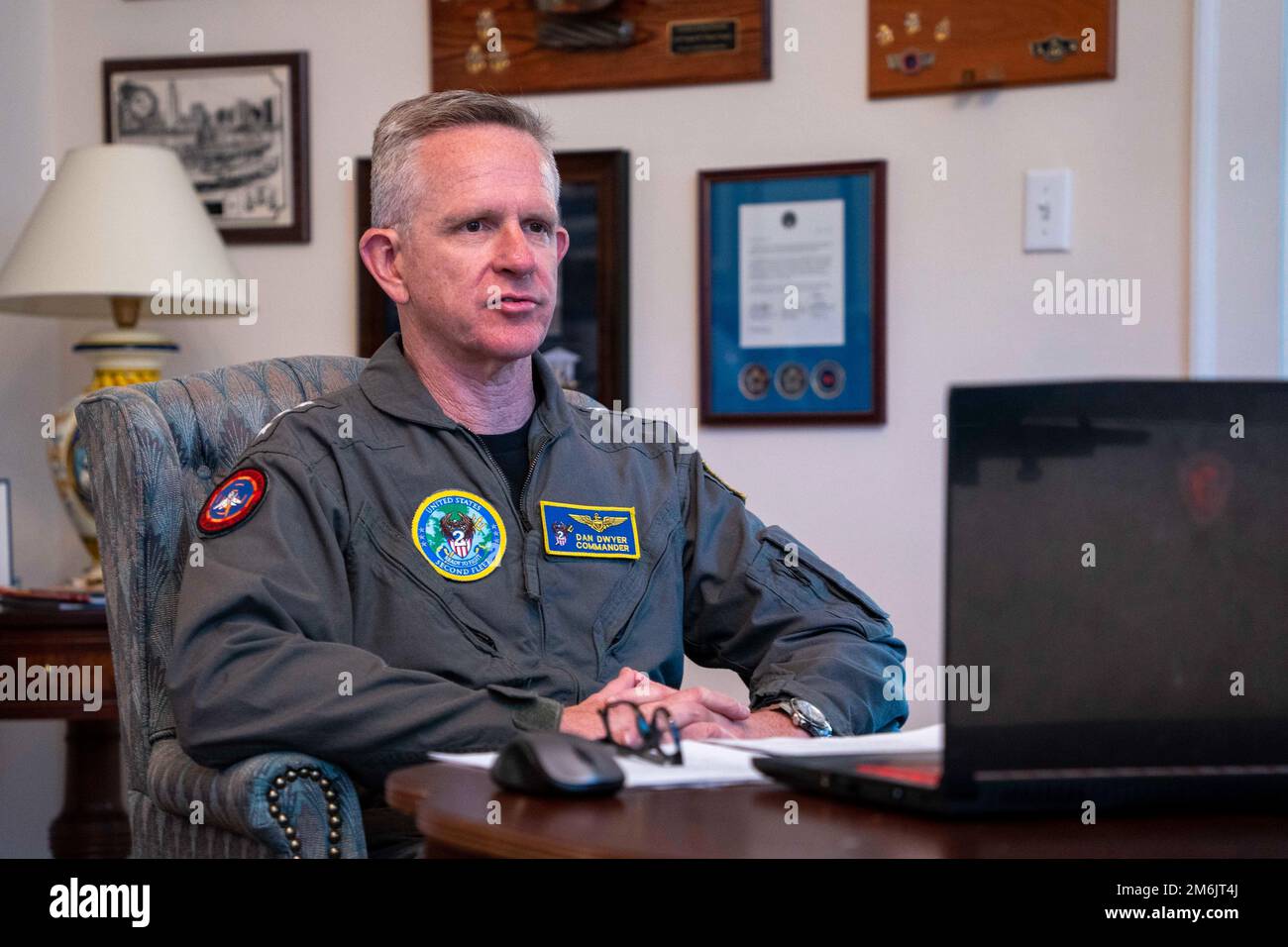 Virtual outlets hi-res stock photography and images - Alamy