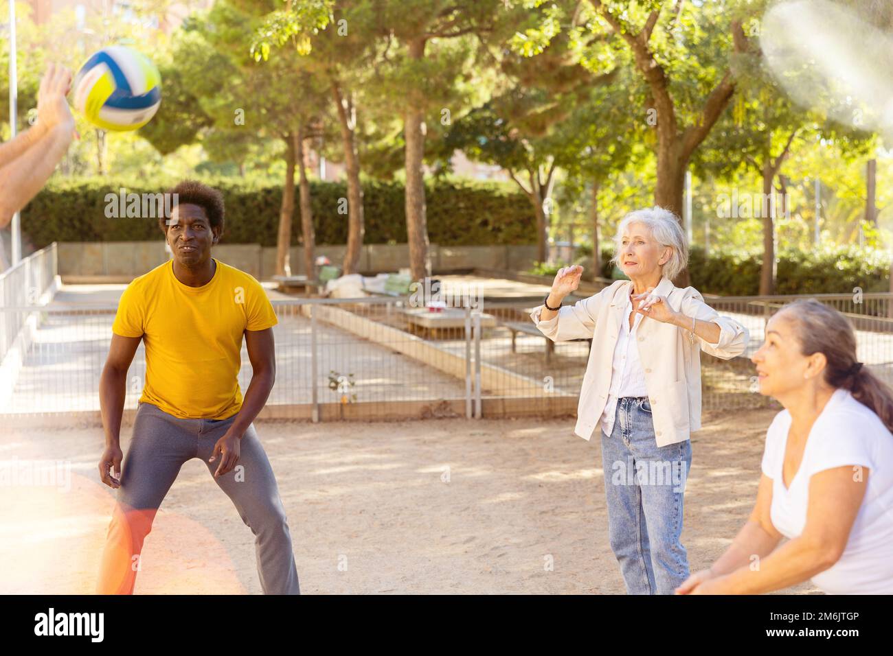 Group game volleyball players hi-res stock photography and images - Alamy