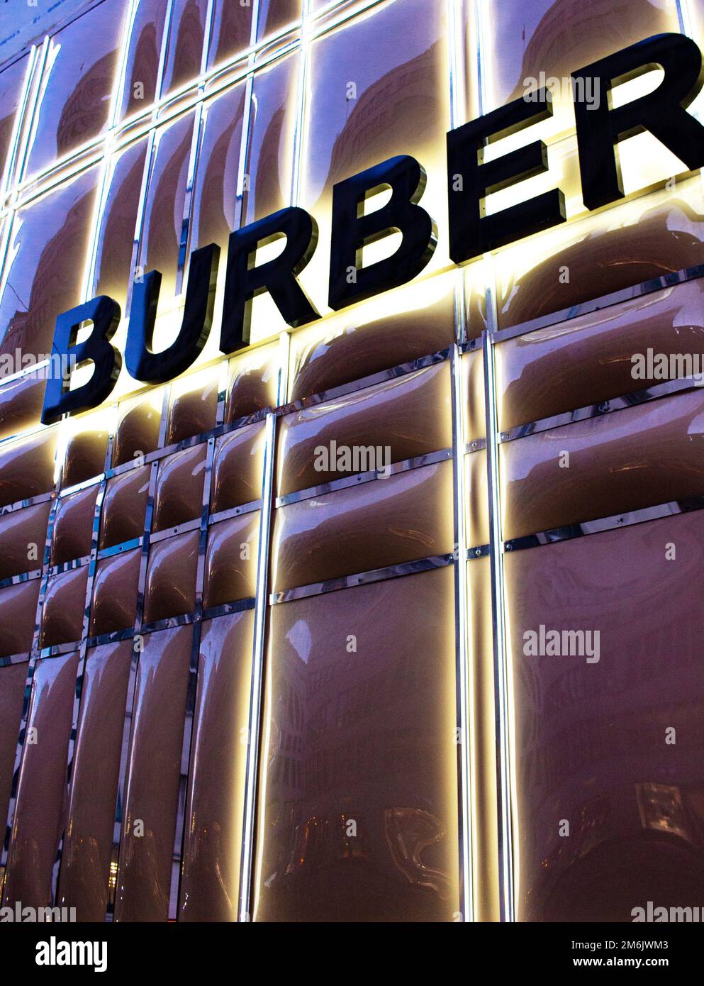 Burberry store shop storefront hi-res stock photography and images - Alamy