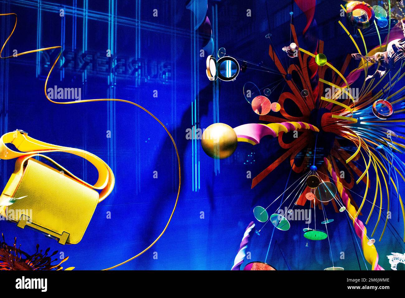 Hermes storefront/shop window/visual merchandising of Bond St store ...