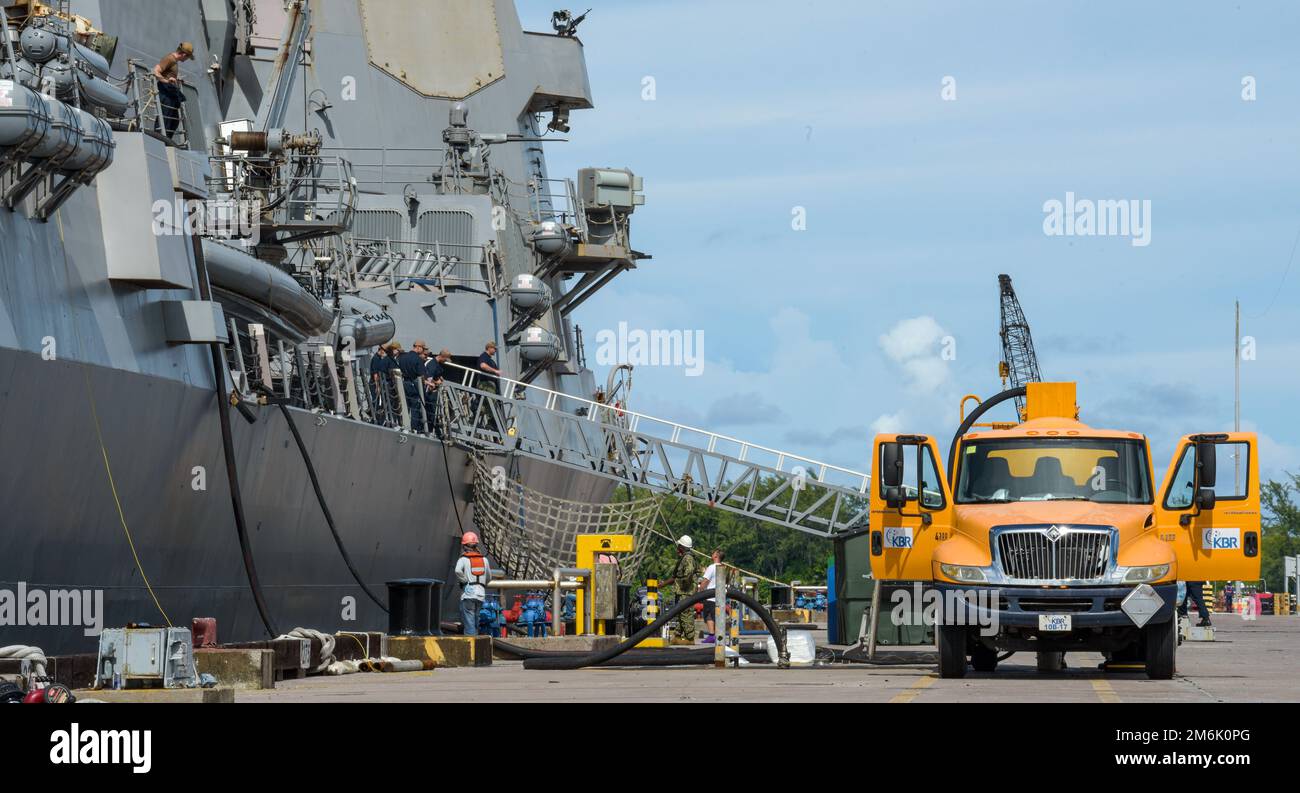 220429-N-EJ241-4010 DIEGO GARCIA, British Indian Ocean Territory (April ...