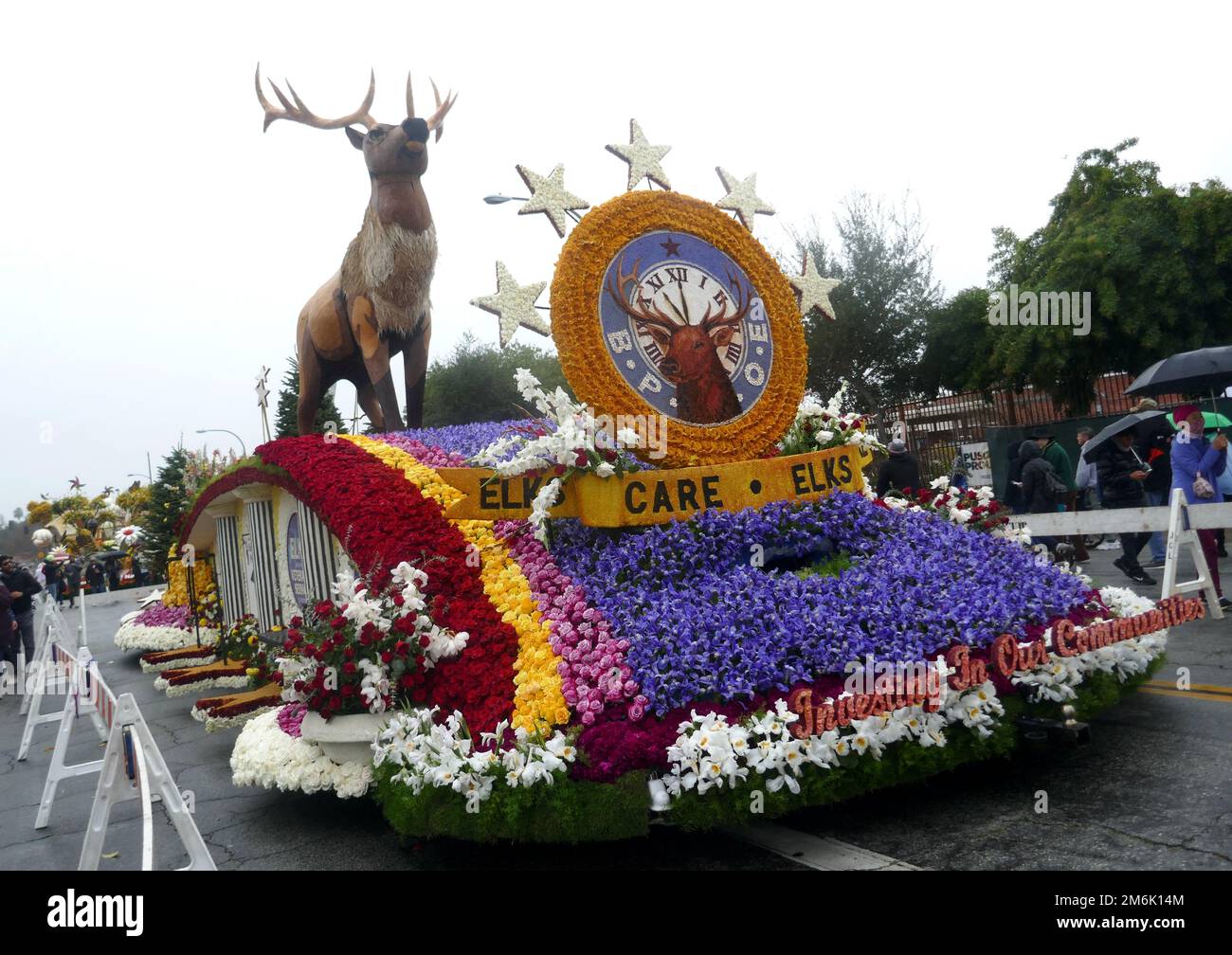 Elk parade hi-res stock photography and images - Alamy