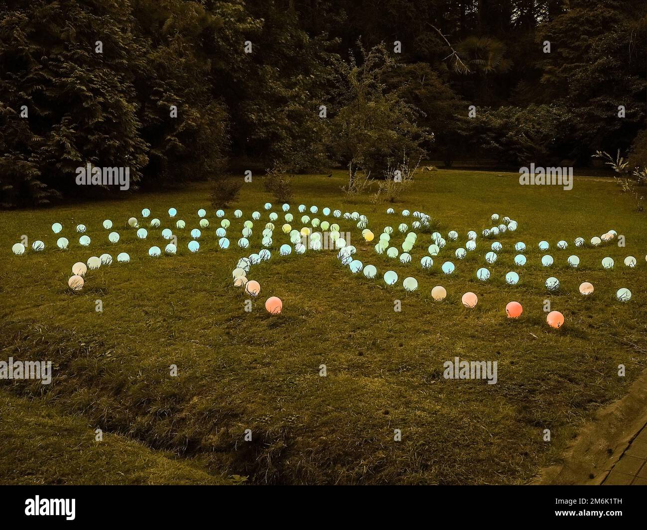 Green colors in landscaping hi-res stock photography and images - Alamy